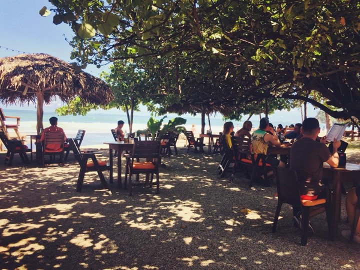 El Ancla: Beachfront: Bar: Restaurant: Seafood: Loungers: Samara: Costa ...